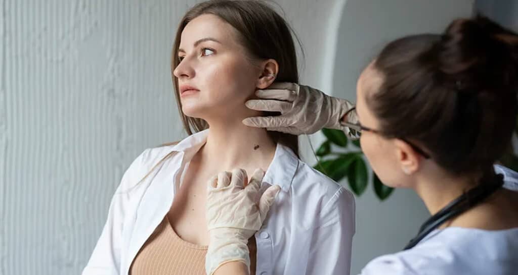 The Importance of Regular Skin Checkups: Why Choose Auro Skin in Mumbai?
